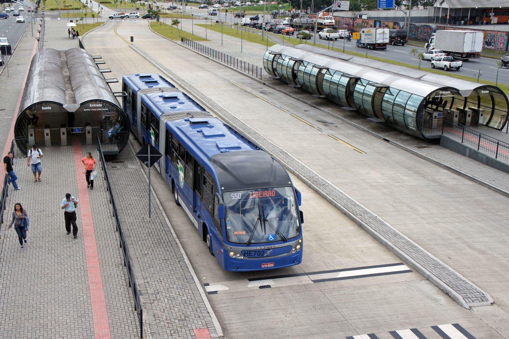Metrô em Curitiba | Cimento Itambé