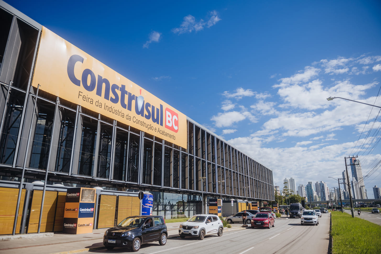 Construindo o futuro: soluções inovadoras e conhecimento técnico são ...